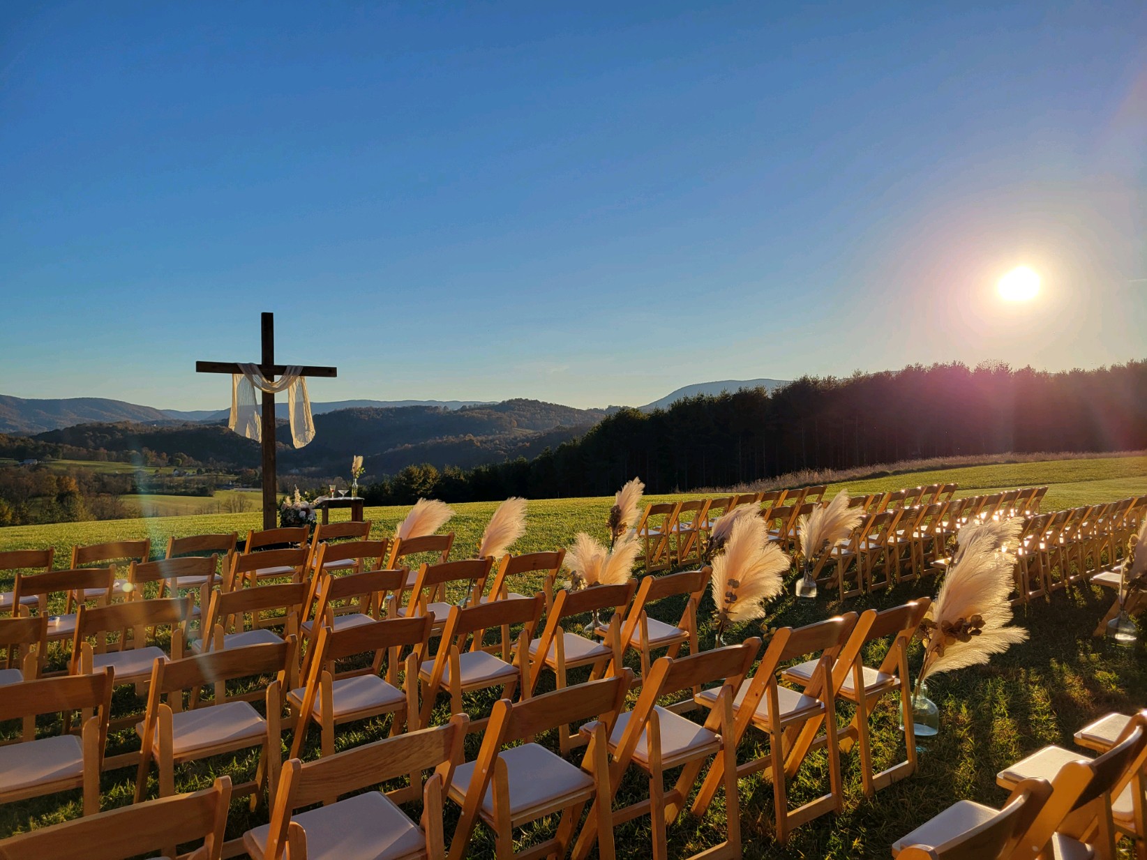 Walker Creek Retreat - Waterfront Cabins Near Blacksburg, Virginia